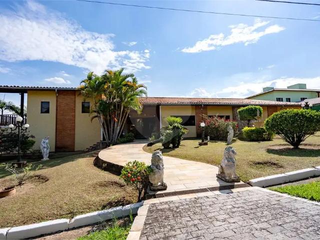 Casa / Sobrado em Condomínio para Locação em Salto/SP Condomínio Fechado Piccolo Paese 8 Quartos