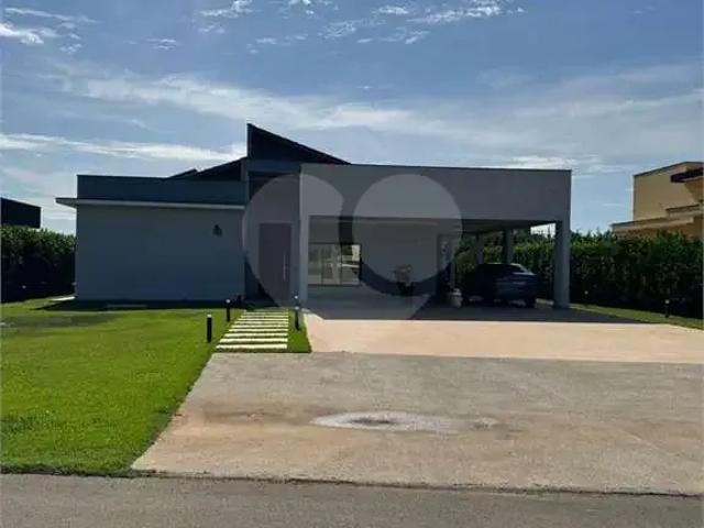 Casa / Sobrado em Condomínio para Locação em Salto/SP Distrito Industrial do Lageado 4 Quartos