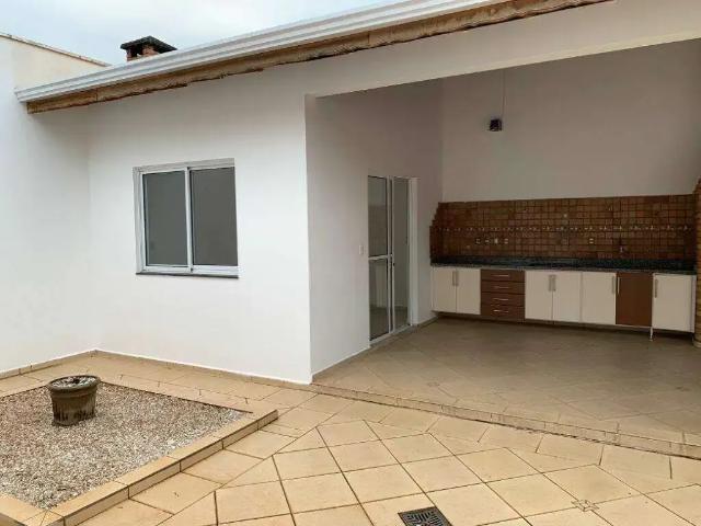 Casa / Sobrado em Condomínio para Locação em Salto/SP Residencial Lagos D'Icaraí 3 Quartos