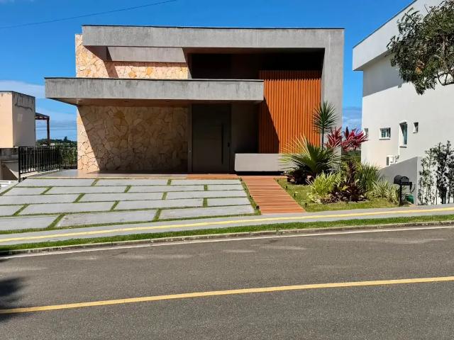 Casa / Sobrado em Condomínio para Locação em Salvador/BA Alphaville II 4 Quartos