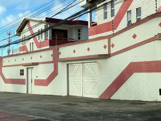 Casa / Sobrado em Condomínio para Locação em Salvador/BA Patamares 4 Quartos