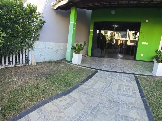 Casa / Sobrado em Condomínio para Locação em Salvador/BA Praia do Flamengo 5 Quartos