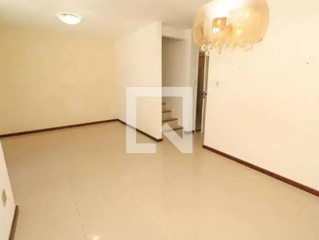 Casa / Sobrado em Condomínio para Locação em Salvador/BA Stella Maris 3 Quartos