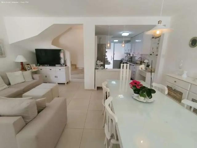 Casa / Sobrado em Condomínio para Locação em Salvador/BA Stella Maris 3 Quartos