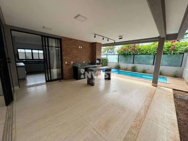 Casa / Sobrado em Condomínio para Locação em Senador Canedo/GO Jardins Bolonha 3 Quartos