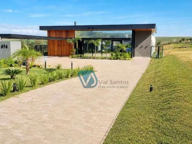 Casa / Sobrado em Condomínio para Locação em Sertanópolis/PR Centro 4 Quartos