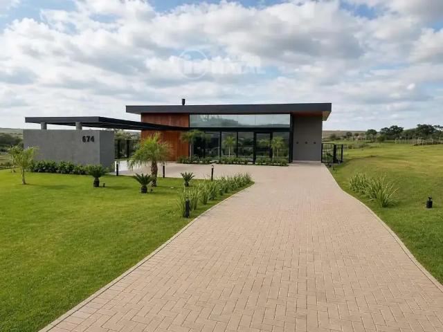 Casa / Sobrado em Condomínio para Locação em Sertanópolis/PR Ecovillas do Lago 4 Quartos