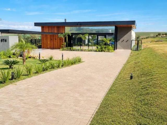 Casa / Sobrado em Condomínio para Locação em Sertanópolis/PR Ecovillas do Lago 4 Quartos