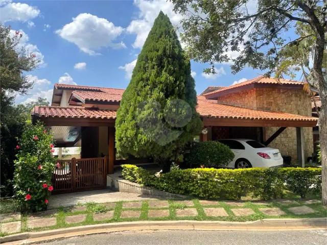 Casa / Sobrado em Condomínio para Locação em Sorocaba/SP Além Ponte 6 Quartos