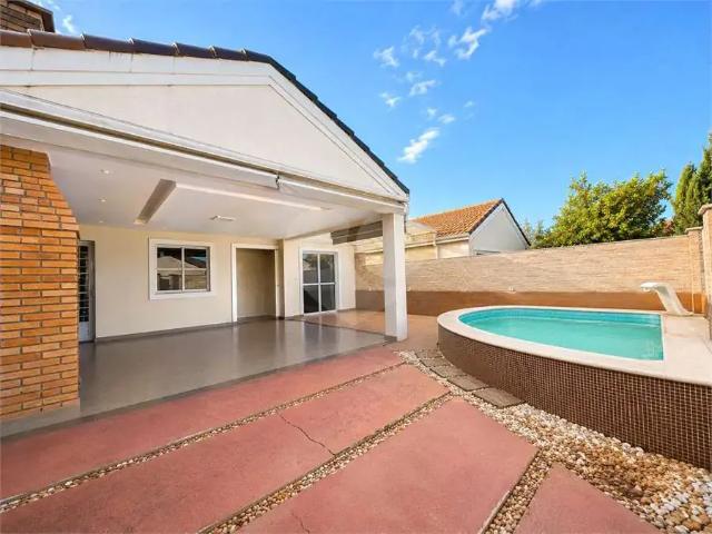 Casa / Sobrado em Condomínio para Locação em Sorocaba/SP Vila Odim Antão 3 Quartos
