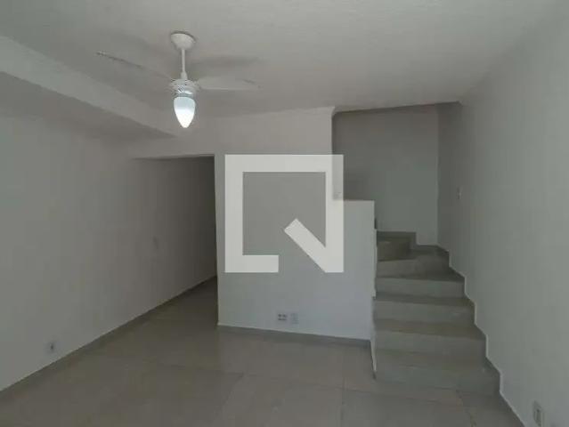 Casa / Sobrado em Condomínio para Locação em Sumaré/SP Parque Villa Flores 2 Quartos