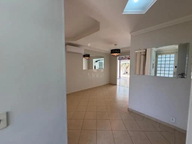 Casa / Sobrado em Condomínio para Locação em Sumaré/SP Parque Villa Flores 3 Quartos