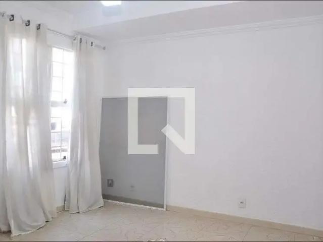 Casa / Sobrado em Condomínio para Locação em Sumaré/SP Parque Villa Flores 3 Quartos