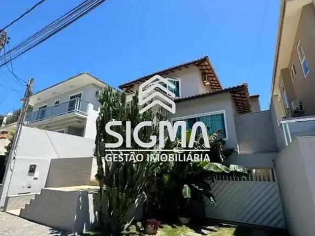 Casa / Sobrado em Condomínio para Venda em Macaé/RJ Glória 3 Quartos
