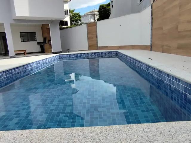 Casa / Sobrado em Condomínio para Venda em Macaé/RJ Lagoa