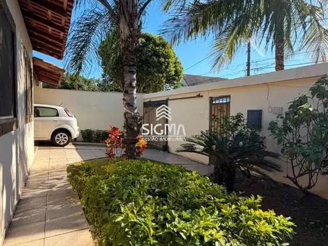 Casa / Sobrado em Condomínio para Venda em Macaé/RJ São Marcos 3 Quartos