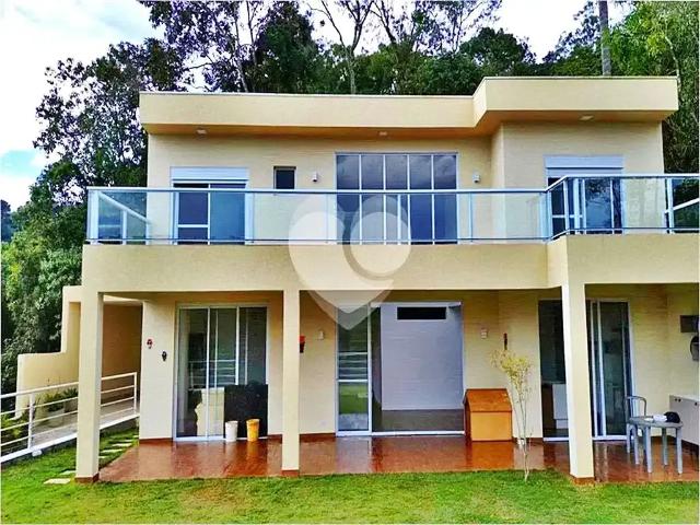 Casa / Sobrado em Condomínio para Venda em Mairiporã/SP Caraguatá 4 Quartos
