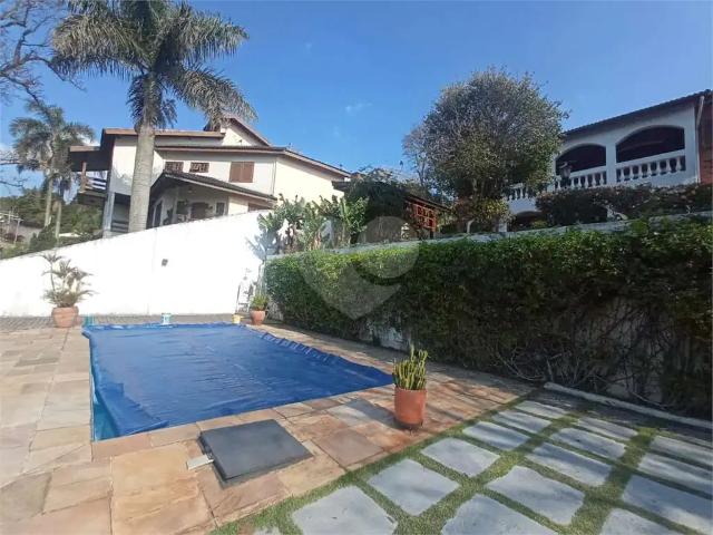 Casa / Sobrado em Condomínio para Venda em Mairiporã/SP Caraguatá 4 Quartos