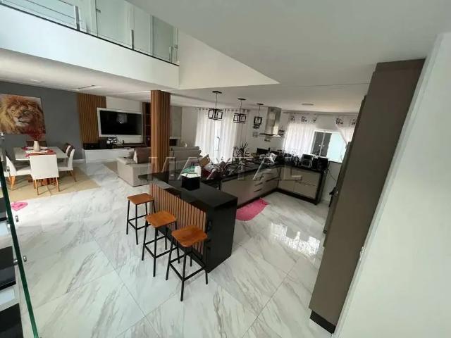 Casa / Sobrado em Condomínio para Venda em Mairiporã/SP Caraguatá 5 Quartos