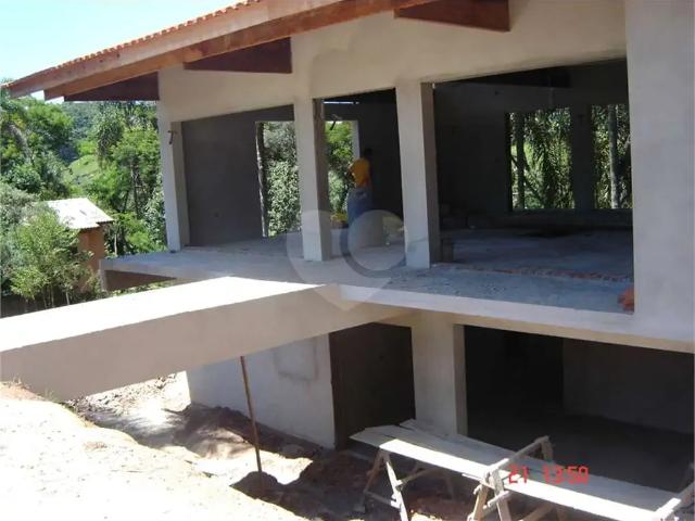 Casa / Sobrado em Condomínio para Venda em Mairiporã/SP Caraguatá 3 Quartos
