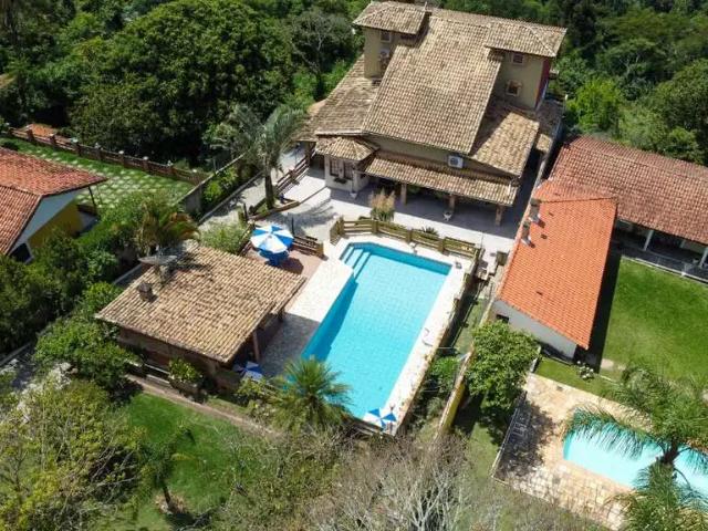 Casa / Sobrado em Condomínio para Venda em Mairiporã/SP Pirucaia 5 Quartos