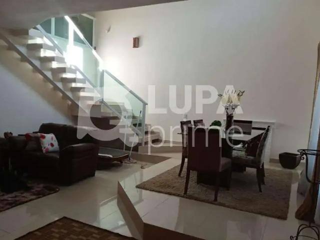 Casa / Sobrado em Condomínio para Venda em Mairiporã/SP Rio Abaixo 3 Quartos