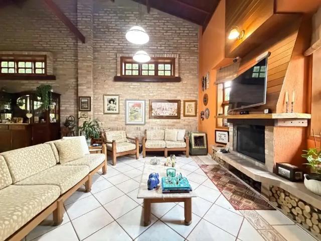 Casa / Sobrado em Condomínio para Venda em Mairiporã/SP Roseira 4 Quartos