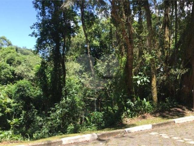 Casa / Sobrado em Condomínio para Venda em Mairiporã/SP Serra da Cantareira