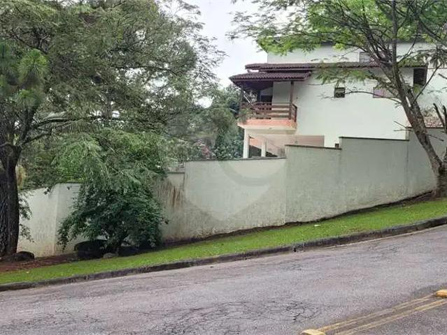 Casa / Sobrado em Condomínio para Venda em Mairiporã/SP Serra da Cantareira 4 Quartos