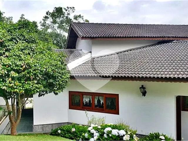 Casa / Sobrado em Condomínio para Venda em Mairiporã/SP Serra da Cantareira 4 Quartos