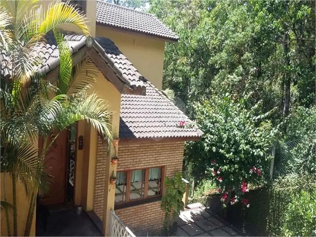 Casa / Sobrado em Condomínio para Venda em Mairiporã/SP Serra da Cantareira 5 Quartos