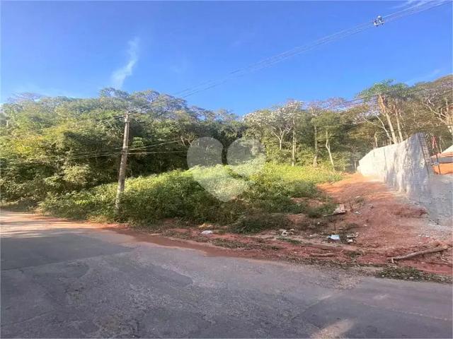 Casa / Sobrado em Condomínio para Venda em Mairiporã/SP Serra da Cantareira