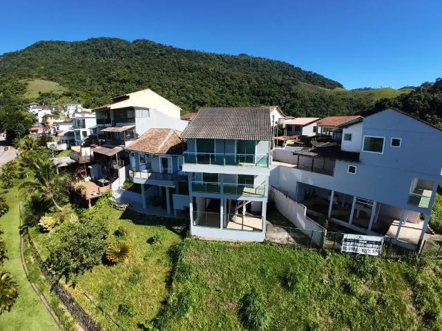 Casa / Sobrado em Condomínio para Venda em Mangaratiba/RJ Sahy 3 Quartos