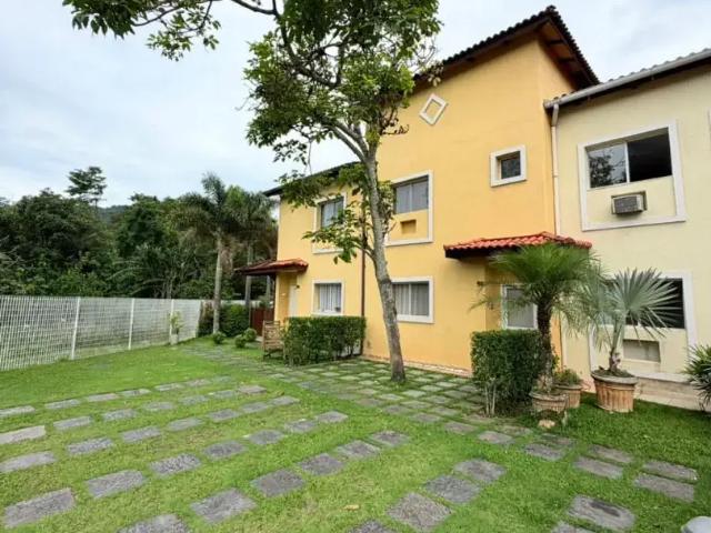 Casa / Sobrado em Condomínio para Venda em Mangaratiba/RJ Sahy 3 Quartos