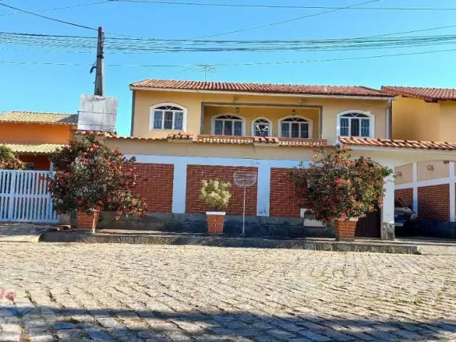 Casa / Sobrado em Condomínio para Venda em Maricá/RJ Centro 5 Quartos