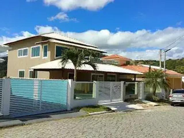 Casa / Sobrado em Condomínio para Venda em Maricá/RJ Centro 5 Quartos