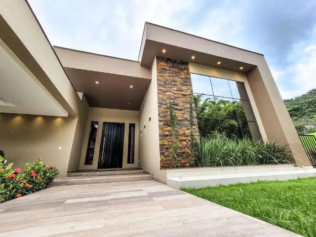 Casa / Sobrado em Condomínio para Venda em Maricá/RJ Ubatiba 4 Quartos
