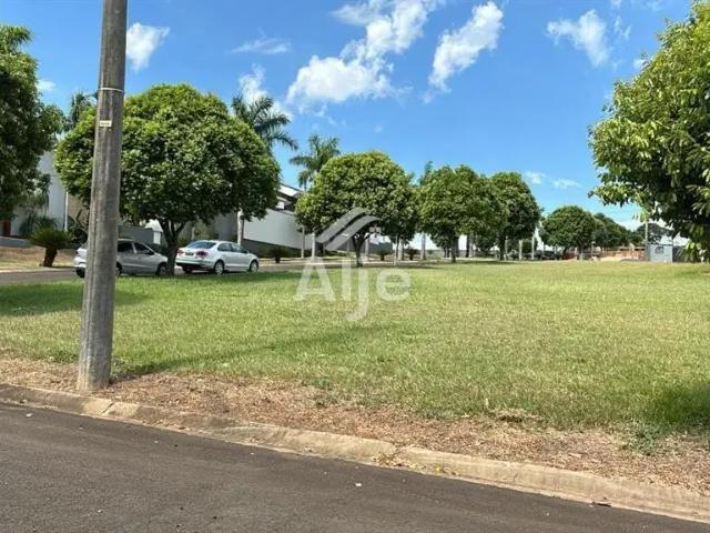 Casa / Sobrado em Condomínio para Venda em Marília/SP Parque das Esmeraldas