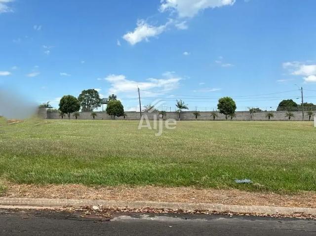 Casa / Sobrado em Condomínio para Venda em Marília/SP Parque das Esmeraldas