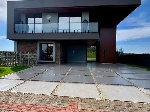 Casa / Sobrado em Condomínio para Venda em Maringá/PR Gleba Ribeirão Centenário 4 Quartos