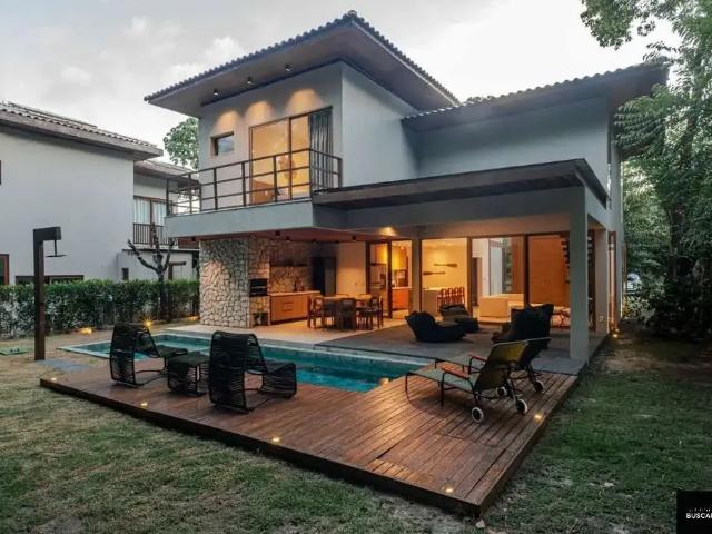Casa / Sobrado em Condomínio para Venda em Mata de São João/BA Praia do Forte 4 Quartos