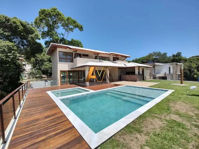 Casa / Sobrado em Condomínio para Venda em Mata de São João/BA Praia do Forte 4 Quartos