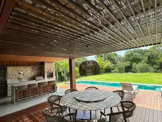 Casa / Sobrado em Condomínio para Venda em Mata de São João/BA Praia do Forte 5 Quartos