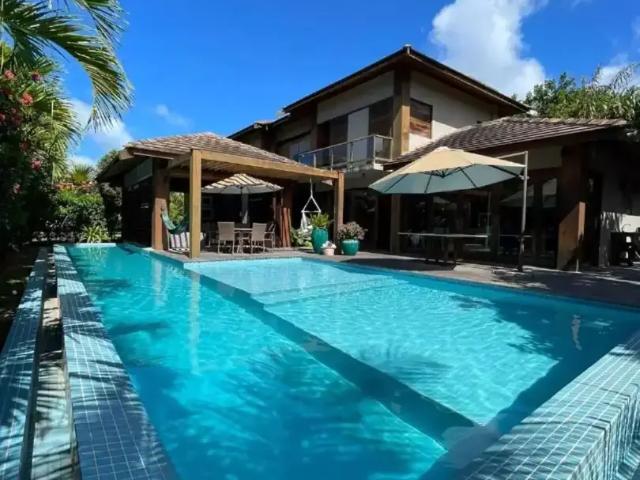 Casa / Sobrado em Condomínio para Venda em Mata de São João/BA Praia do Forte 5 Quartos