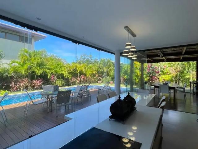Casa / Sobrado em Condomínio para Venda em Mata de São João/BA Praia do Forte 5 Quartos