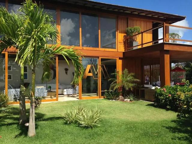 Casa / Sobrado em Condomínio para Venda em Mata de São João/BA Praia do Forte 5 Quartos