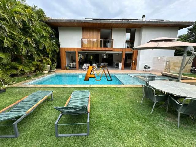Casa / Sobrado em Condomínio para Venda em Mata de São João/BA Praia do Forte 5 Quartos