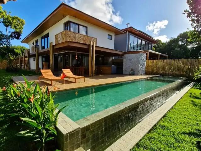 Casa / Sobrado em Condomínio para Venda em Mata de São João/BA Praia do Forte 5 Quartos