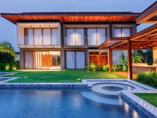 Casa / Sobrado em Condomínio para Venda em Mata de São João/BA Praia do Forte 6 Quartos