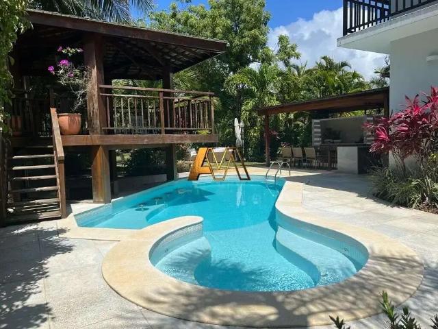 Casa / Sobrado em Condomínio para Venda em Mata de São João/BA Praia do Forte 6 Quartos